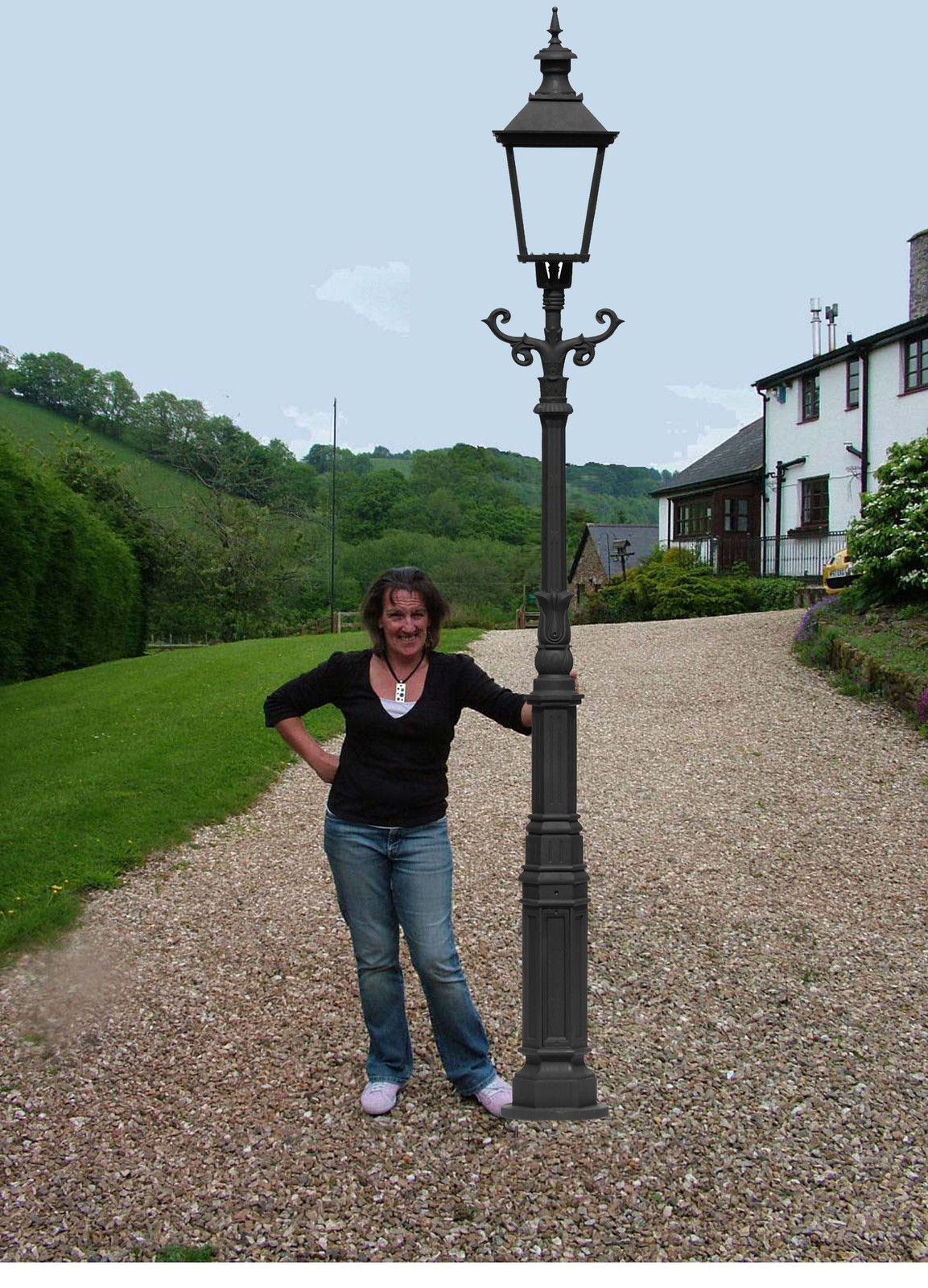 Cast Iron 124" Lamp Post Victorian style - clear glass (E50)