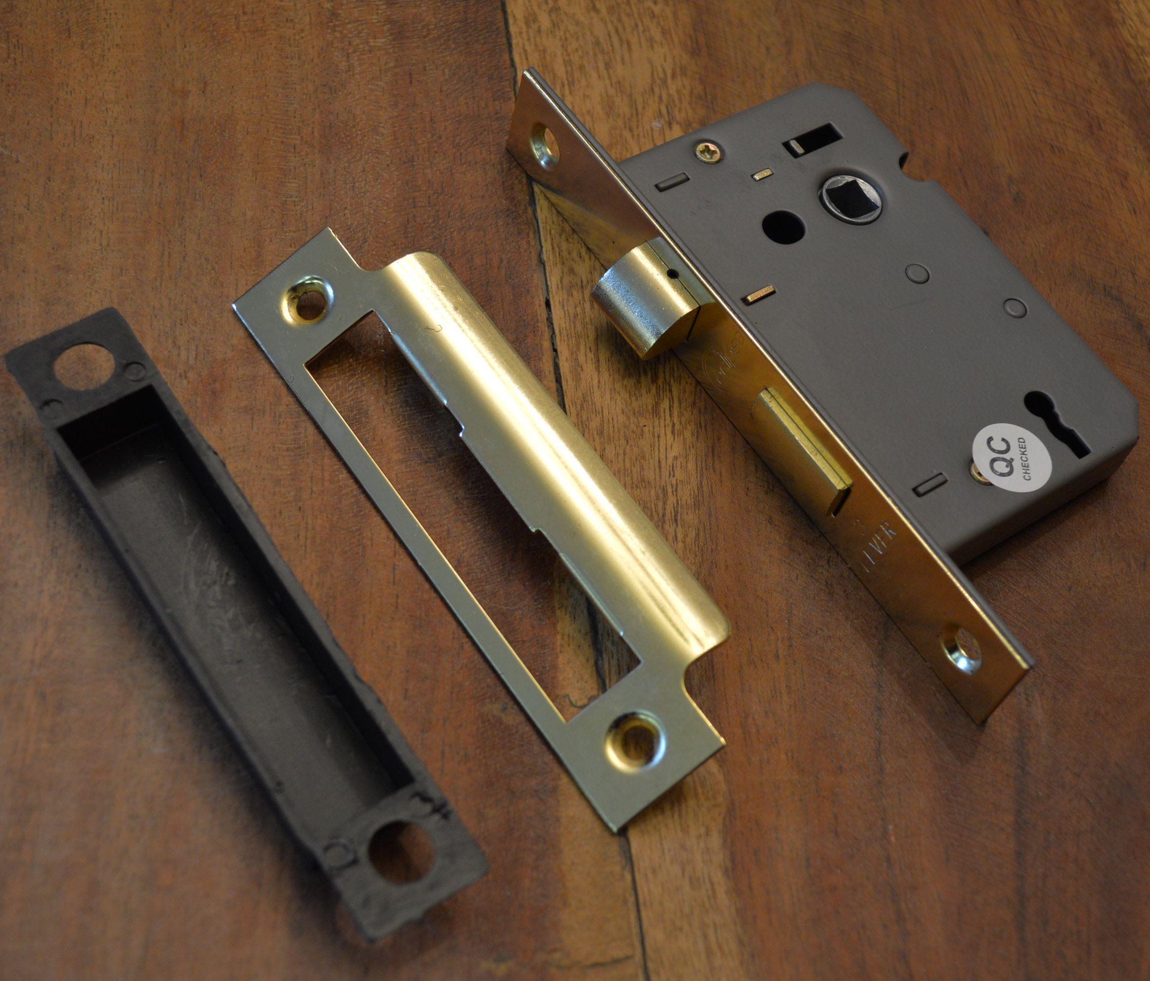 Brass Finish Reversible 3 Lever Sash or Mortise Lock 63mm - 2-1/2 ...